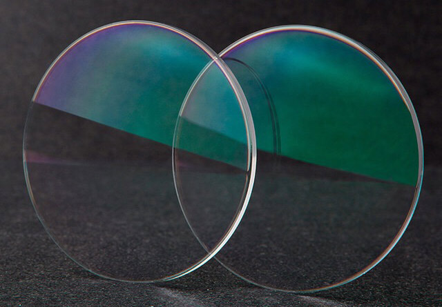 عدسی آنتی رفلکس ESSILOR 1.50 Crizal Easy Pro - عینک دی کالا